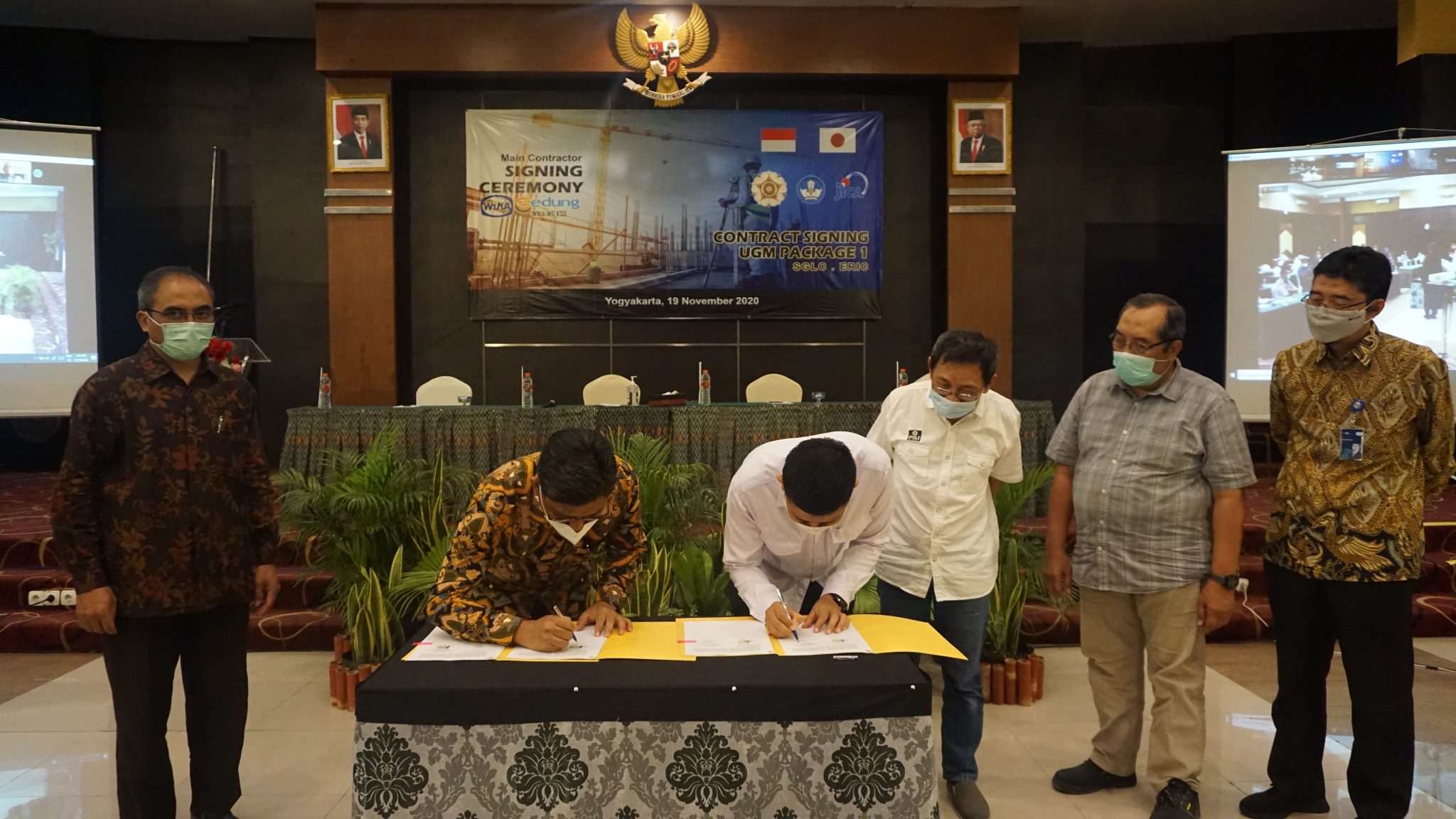 Penandatanganan Kontrak Paket 1 Pembangunan Gedung Smart and Green ...