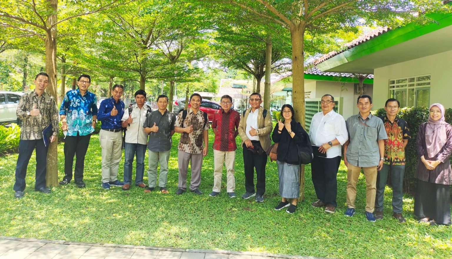 Final Hand Over untuk Pembangunan SGLC dan ERIC, Gedung Paket 1 Proyek ...